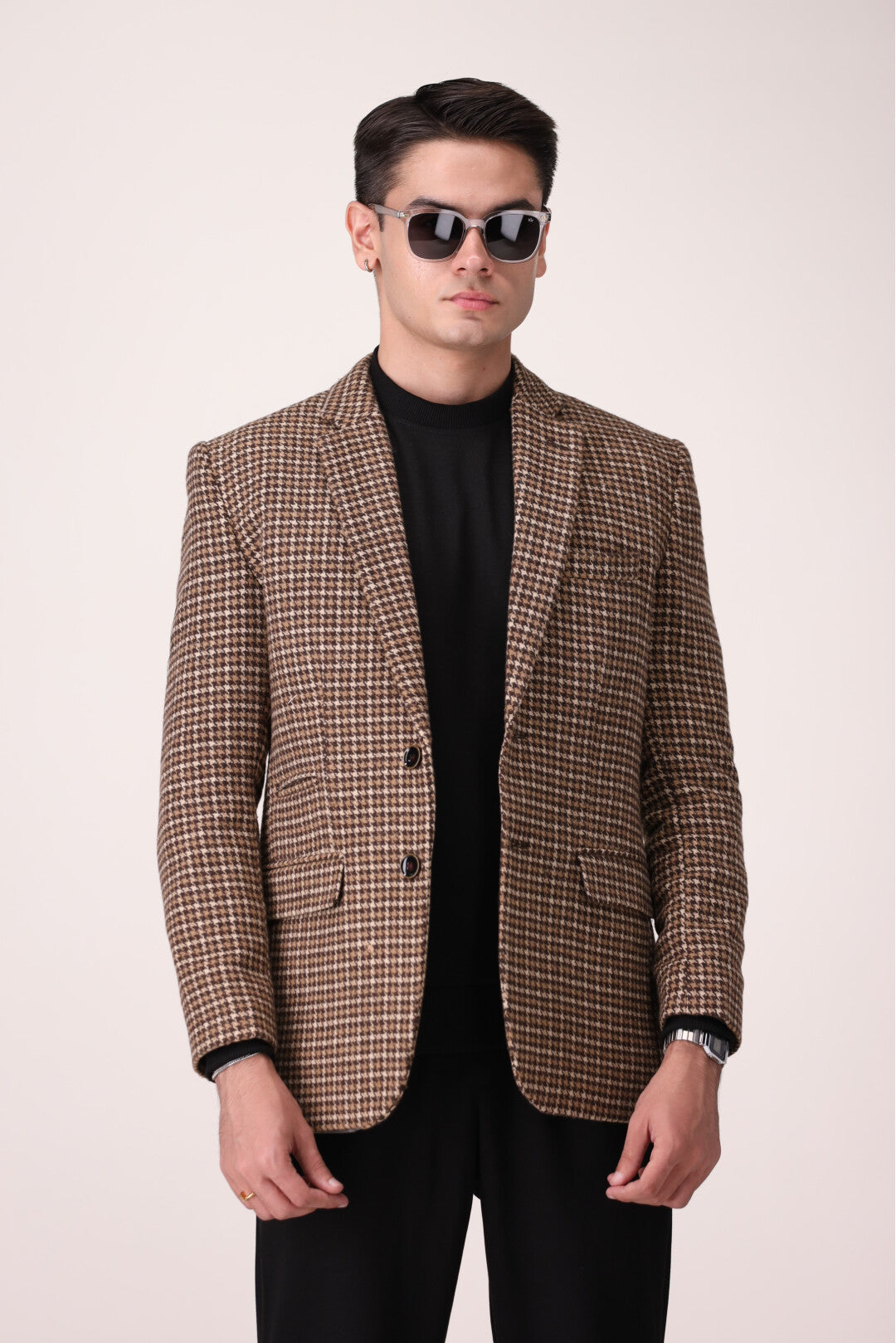 Best Ways to Store Blazers Without Damaging Them – Monark Clothing