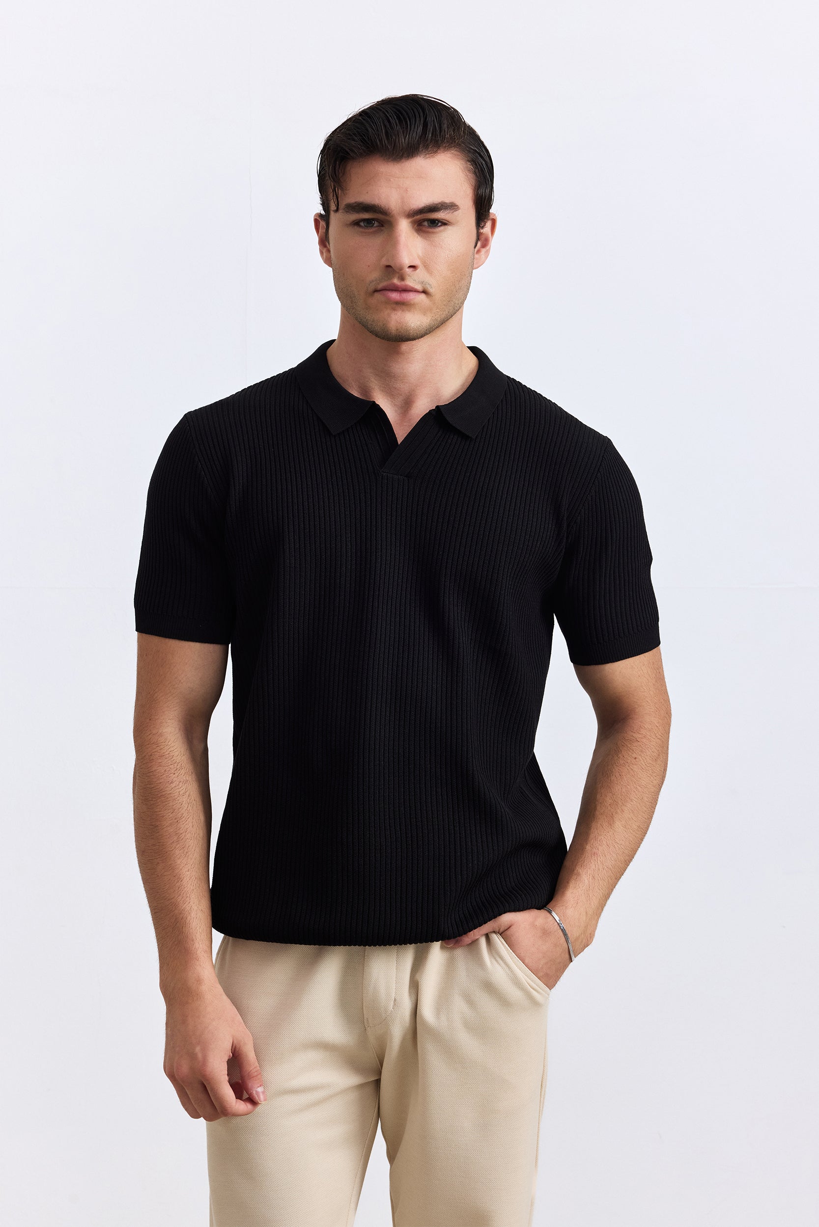 Black Knitted Jhonny Collar Polo – Monark Clothing