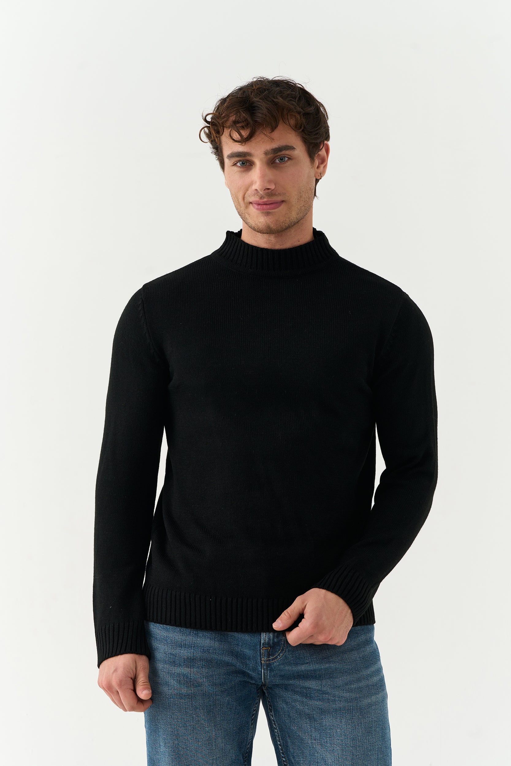 Black Mock Neck Sweater – Monark Clothing